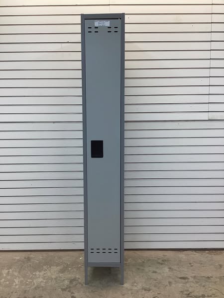 Safco Single-Tier Locker – Waldyn Liquidators